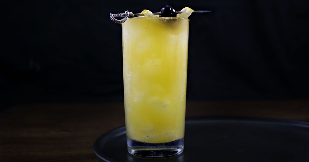 Fog Cutter Cocktail | Tuxedo No.2